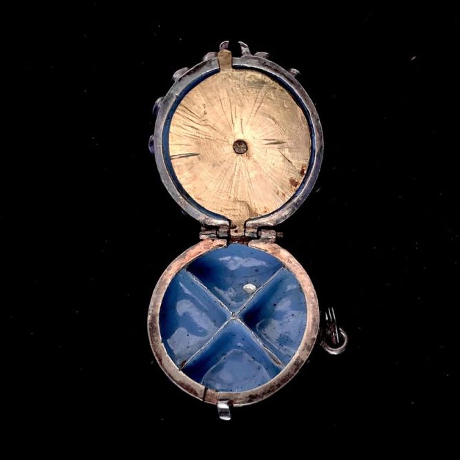 Smelling Time? – On Scent as a Vanitas Symbol in Art – Futurist Scents